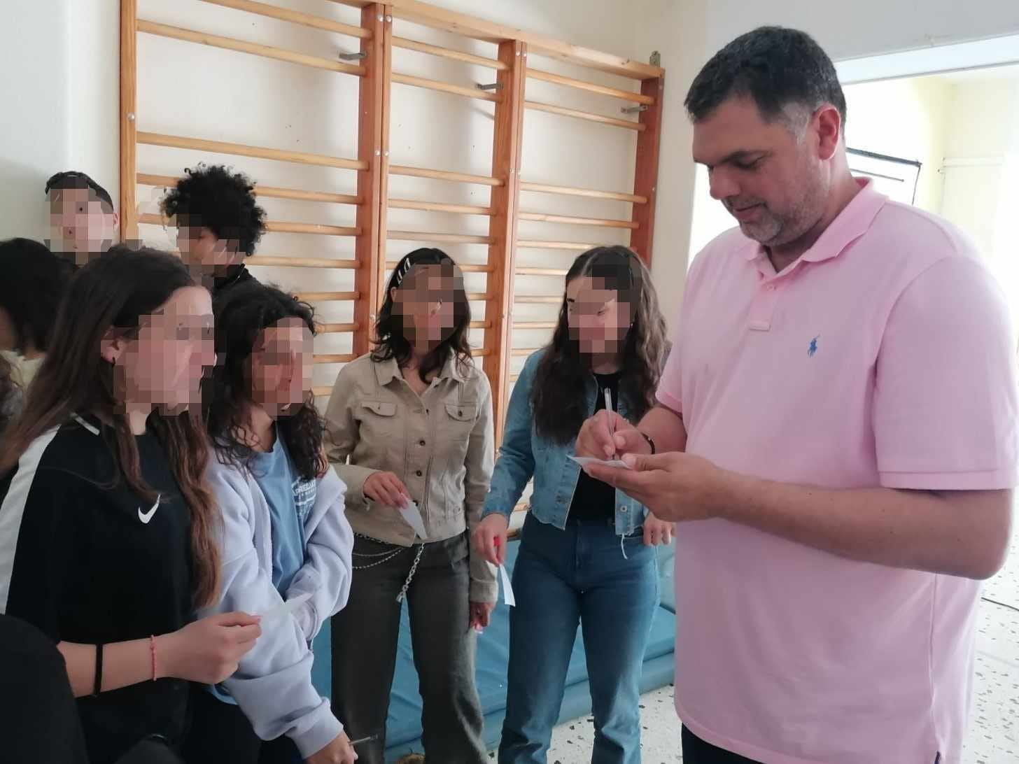 “Μάθημα ζωής” στο 7ο Γυμνάσιο Νέας Ιωνίας από τον Δημήτρη Παπανικολάου